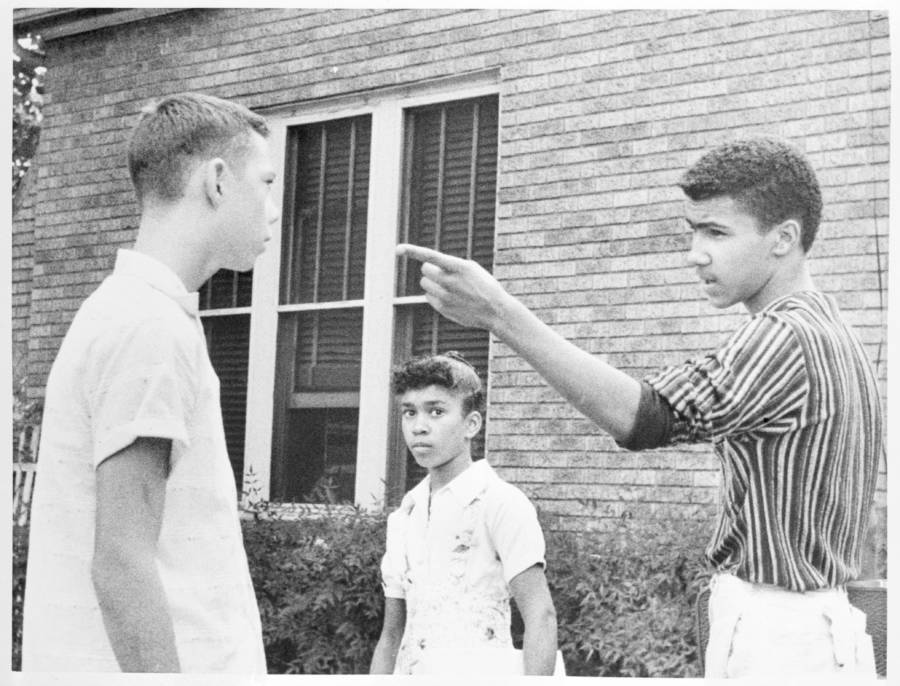 Segregation In America: 33 Powerful Historical Photos Segregation In America: 33 Powerful Historical Photos