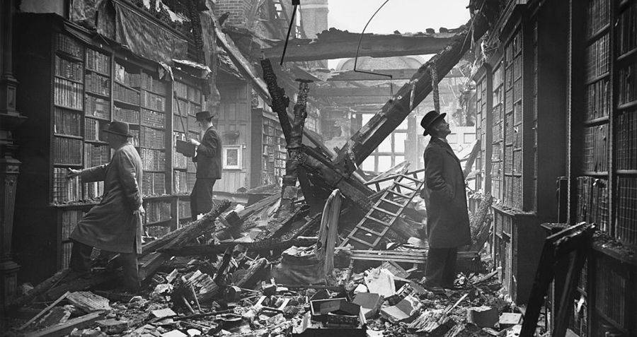 The Blitz: 36 Inspiring Photos Of England Enduring The Bombings