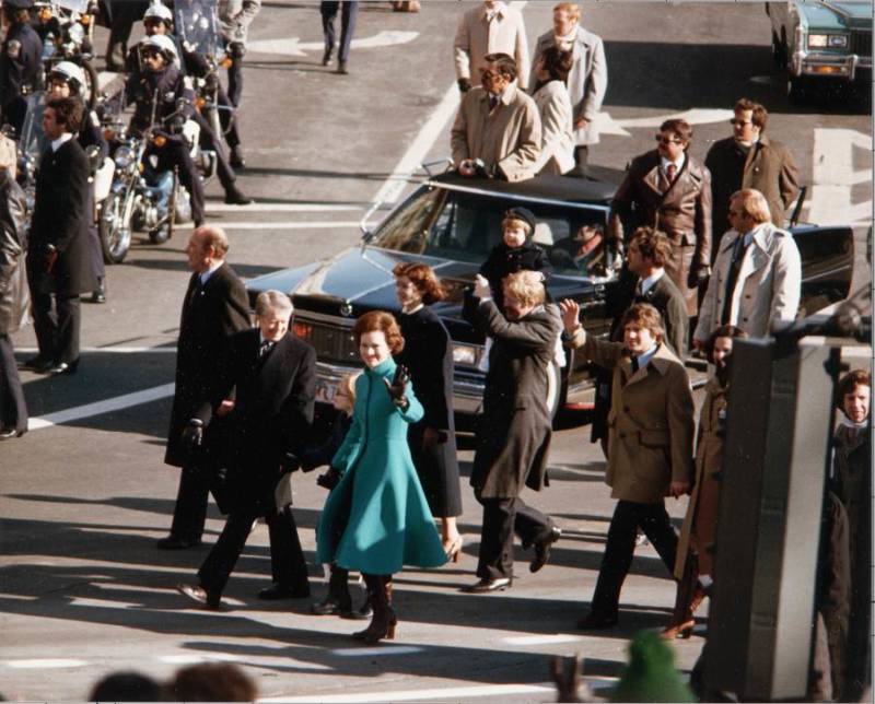 32 Thrilling Images Of The Secret Service In Action Throughout History