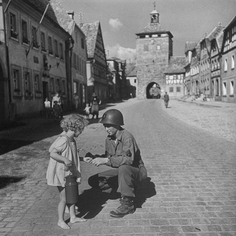 Heartbreaking Photos Of The Children Of World War II