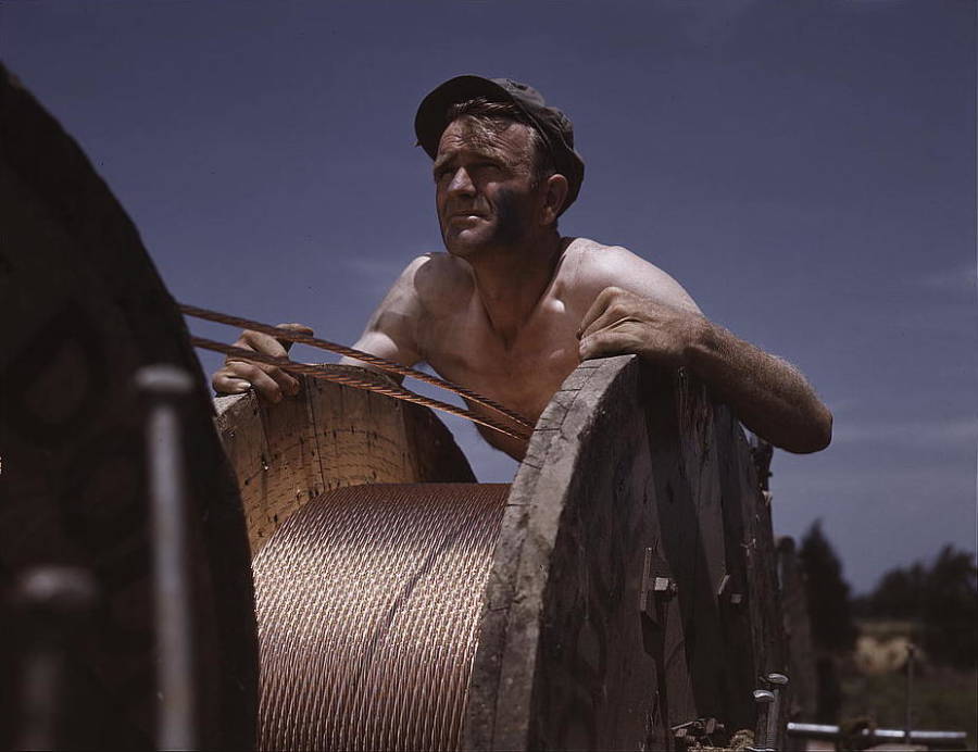 38 Photos Of The American Workers That Helped The Allies Win WWII