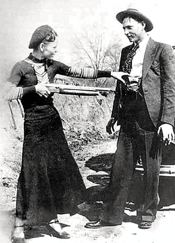 Bonnie And Clyde s Death And The Grisly Photos From The Scene Bonnie And Clyde s Death And The Grisly Photos From The Scene
