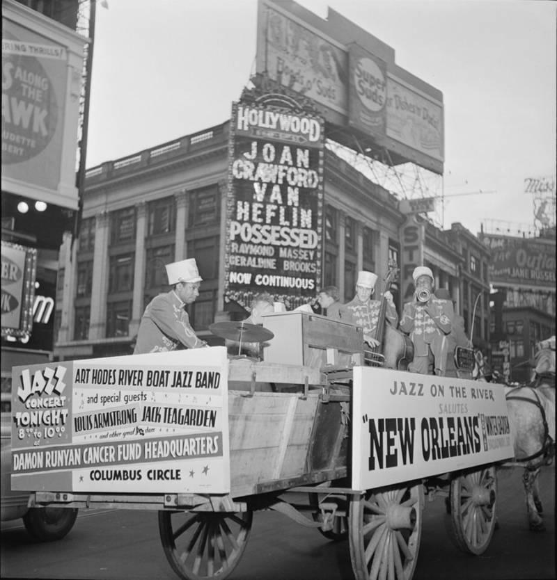 30 Vintage Photos Of Times Square Before It Fell Into Disrepair