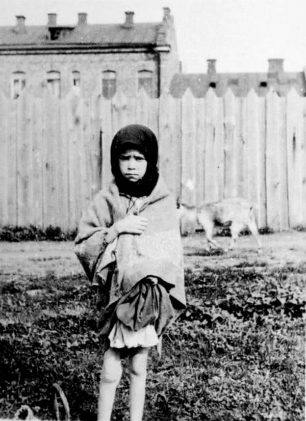 27 Horrifying Photos Of Holodomor, The Ukrainian Famine That Killed ...