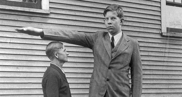 The Tragically Short Life Of Robert Wadlow, The World's Tallest Man Ever