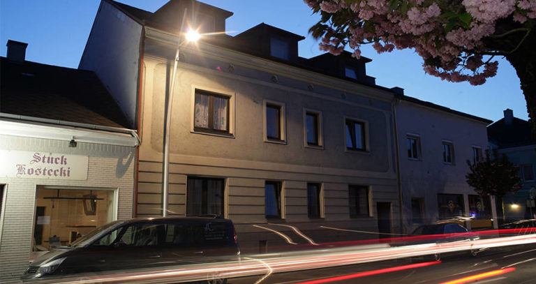 Elisabeth Fritzl And The Horrifying True Story Of "Girl In The Basement"