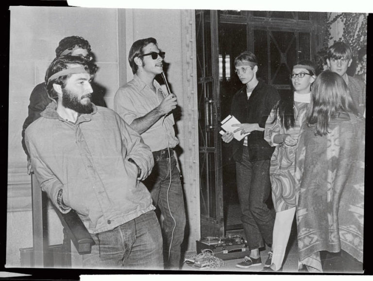 The Weathermen: Inside The Free-Loving, Bomb-Planting Radical Group