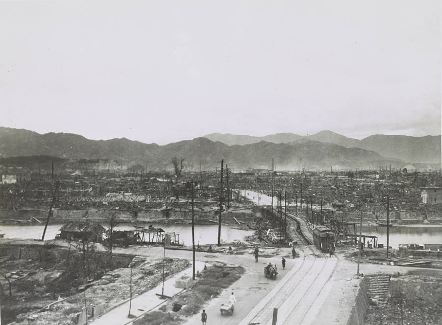 37 Haunting Photos Of Hiroshima Before And After The Atomic Bombing