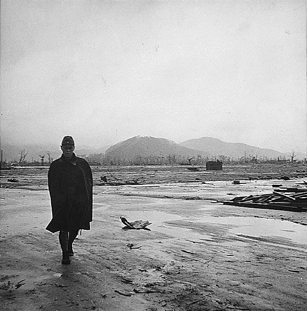 37 Haunting Photos Of Hiroshima Before And After The Atomic Bombing