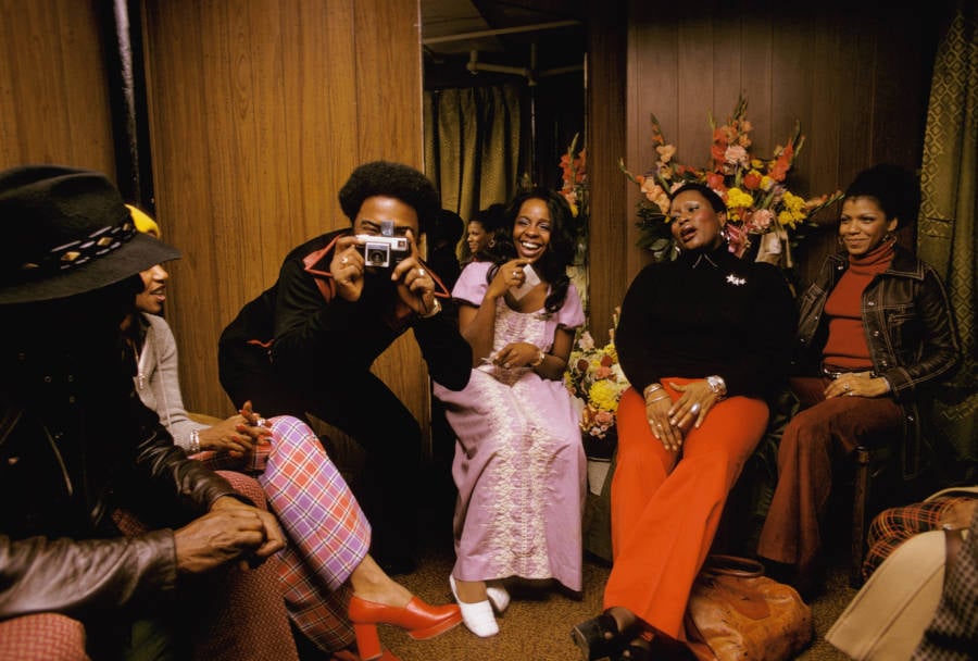 33 Vintage Backstage Photos Of History's Most Famous Musicians