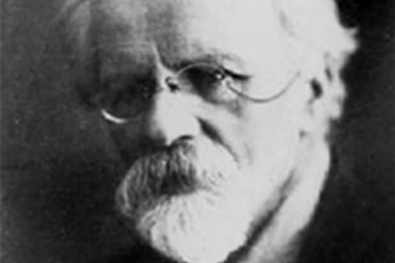 Meet The Humanzee, The Human-Ape Hybrid Of Medical Ethics Nightmares