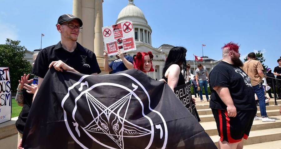 A Satanic Monument Was Just Erected In Front Of Arkansas' State Capitol