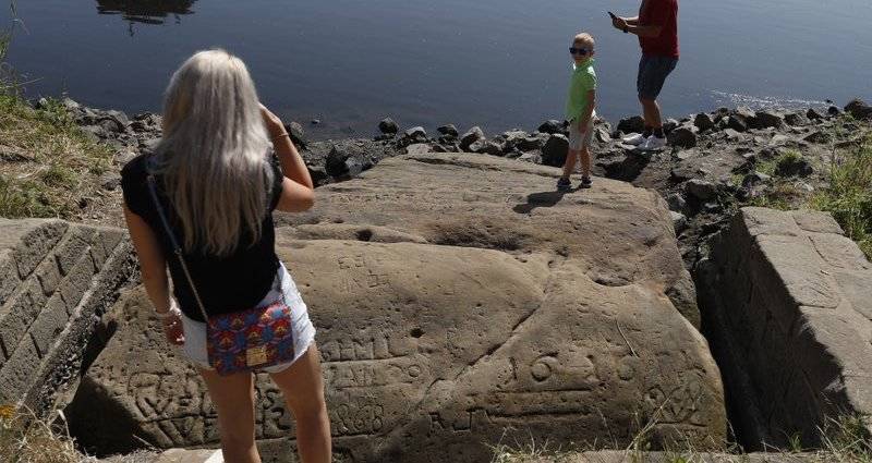 Appearance Of "Hunger Stones" Warn Of Terrors To Come In Czech Republic