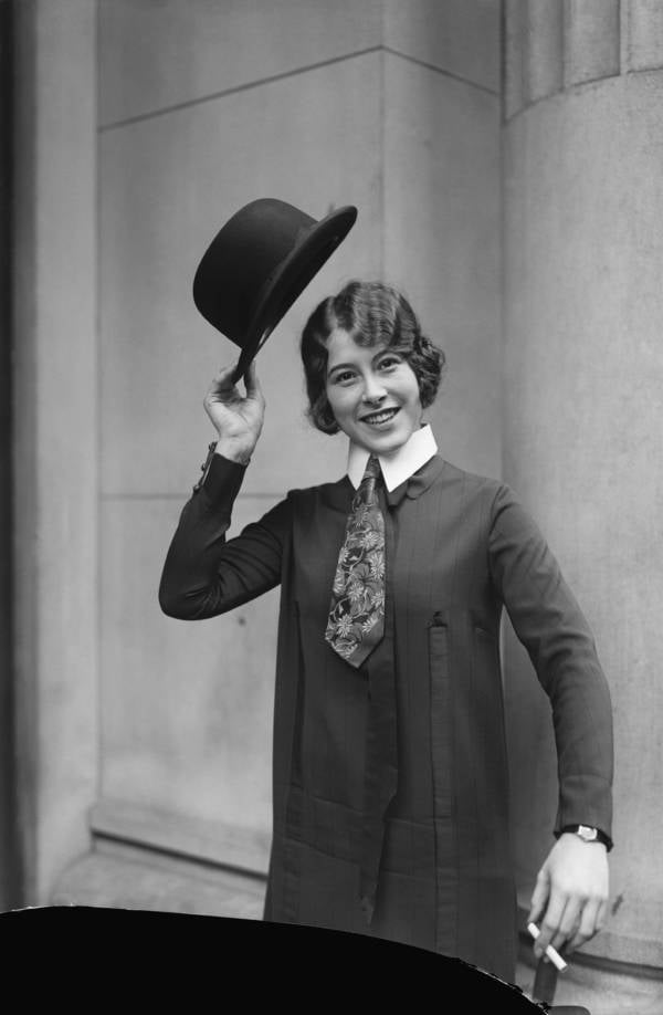 Flappers Photos And Stories That Capture The Jazz Age It Girls In Action