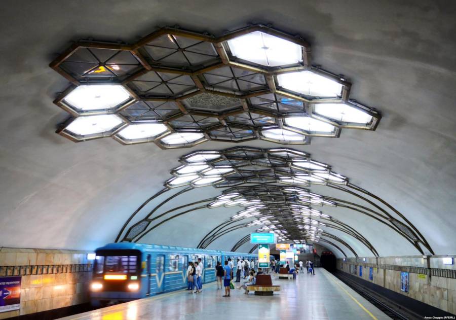 Tashkent Metro: 33 Pictures Of Uzbekistan's Secret And Stunning Subway
