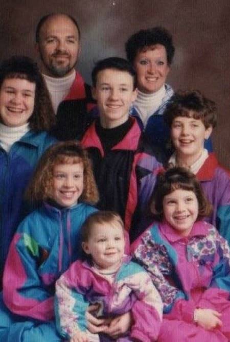 90s Pictures That Perfectly Capture The End To The 20th-Century