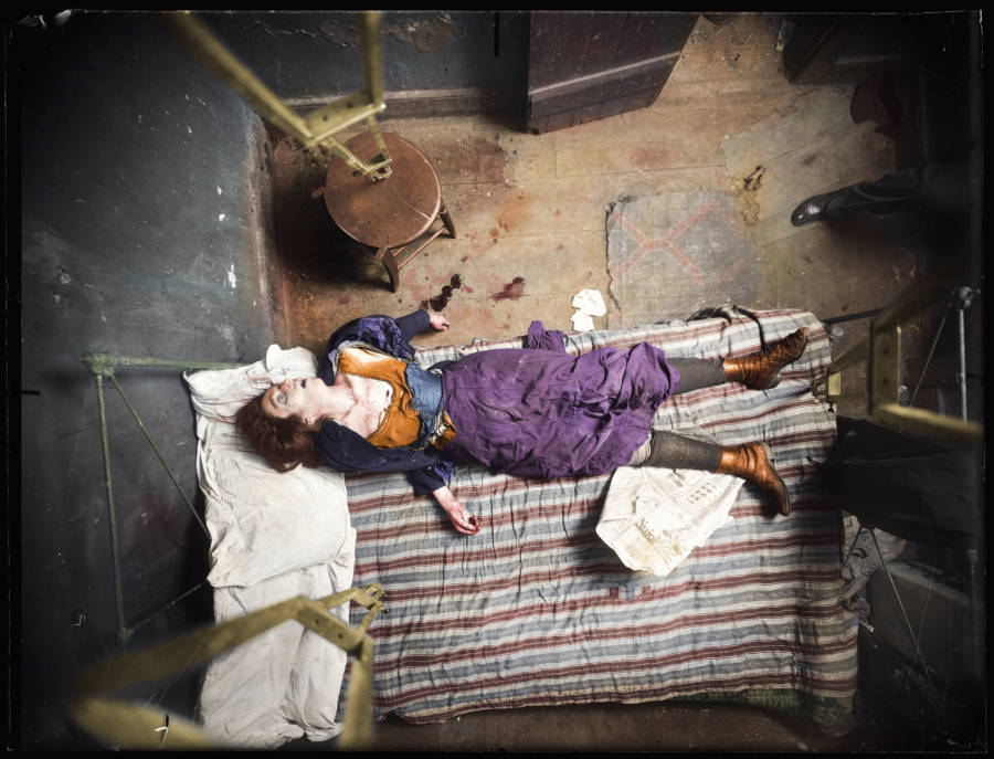 31 Vintage Crime Scene Photos Brought To Life In Stunning Color