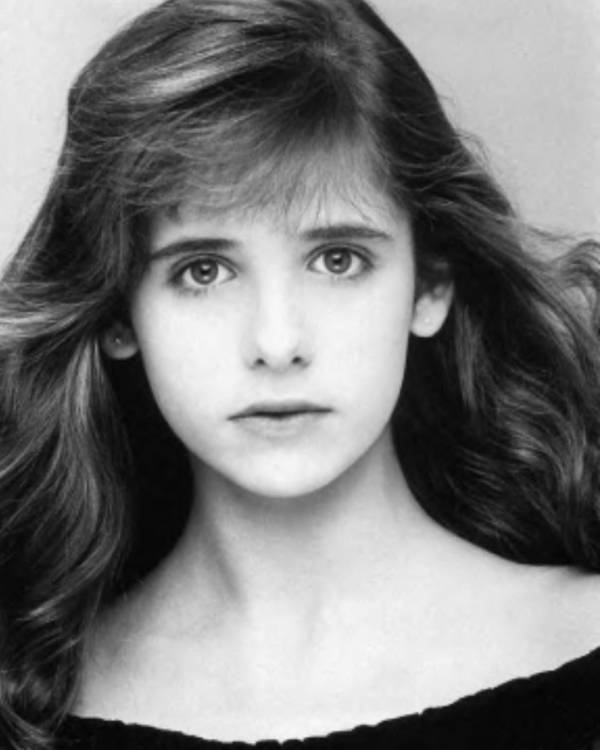 40 Celebrity Headshots From Before They Were Famous