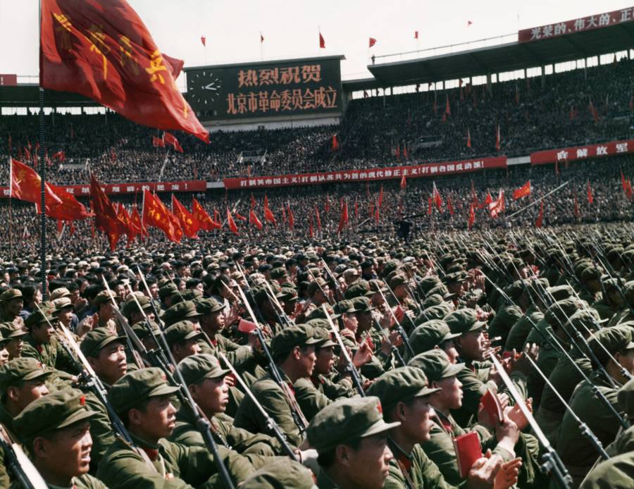 China's Cultural Revolution In 44 Shocking Images