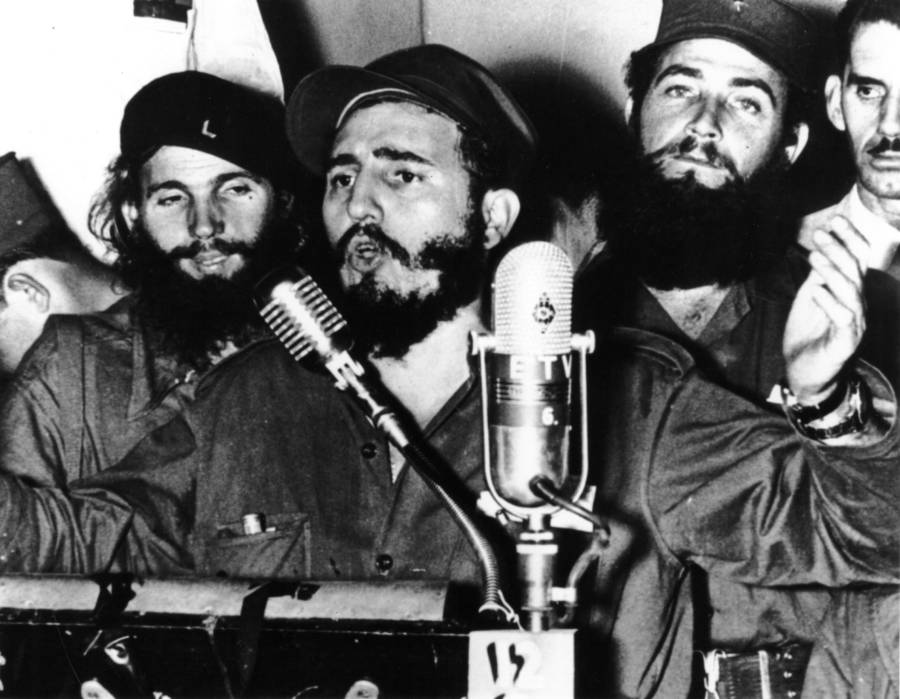 Fidel Castro, Che, And The Cuban Revolution In 33 Stunning Pictures