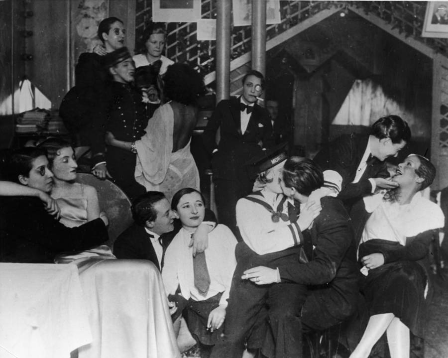 The Roaring Twenties In 33 Images To Capture The Jazz Age In Full Swing