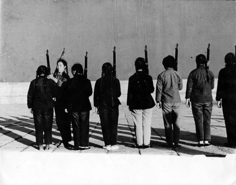 China's Cultural Revolution In 44 Shocking Images