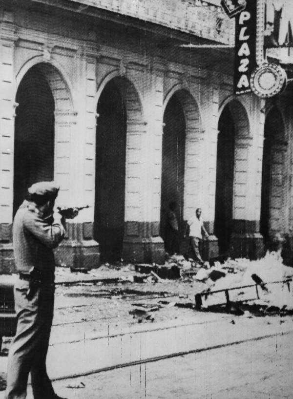 Fidel Castro, Che, And The Cuban Revolution In 33 Stunning Pictures