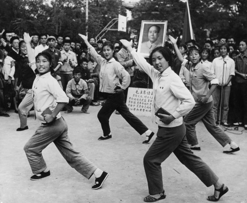 China's Cultural Revolution In 44 Shocking Images