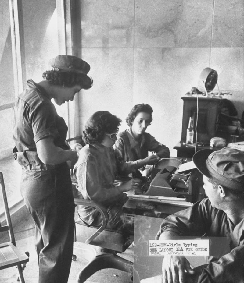 Fidel Castro, Che, And The Cuban Revolution In 33 Stunning Pictures