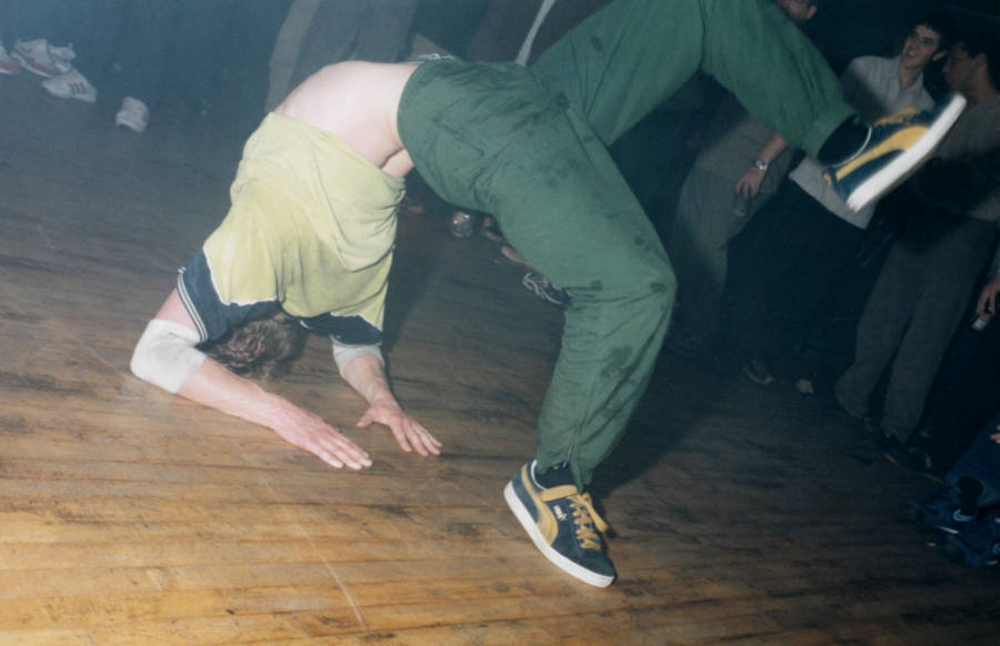 44 Classic Photos Of 90s Hip-Hop And Rap Icons In Their Prime