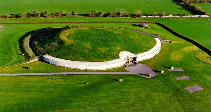 Newgrange: The Massive Irish Tomb Older Than The Pyramids