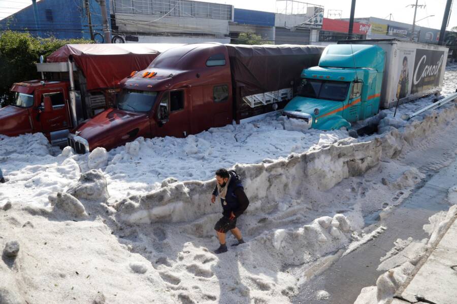 A Huge Mexican Hail Storm Buried The Central Town of Guadalajara