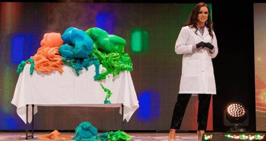 Camille Schrier Wins Miss Virginia Crown With Colorful Chemistry Experiment
