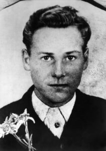 Edelweiss Pirates: The Teenaged Resistance Fighters Of Nazi Germany