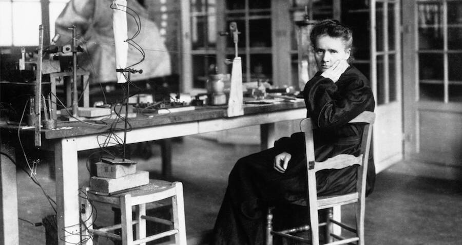 Marie Curie: A Biography Of The Nobel Prize-Winning Scientist