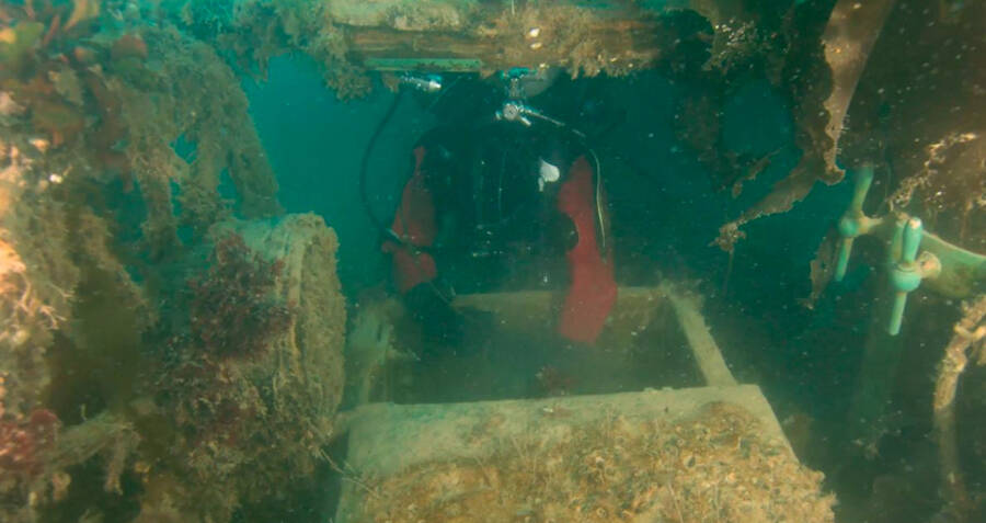 Drones Uncover The 200-Year-Old Shipwreck Of The HMS Terror