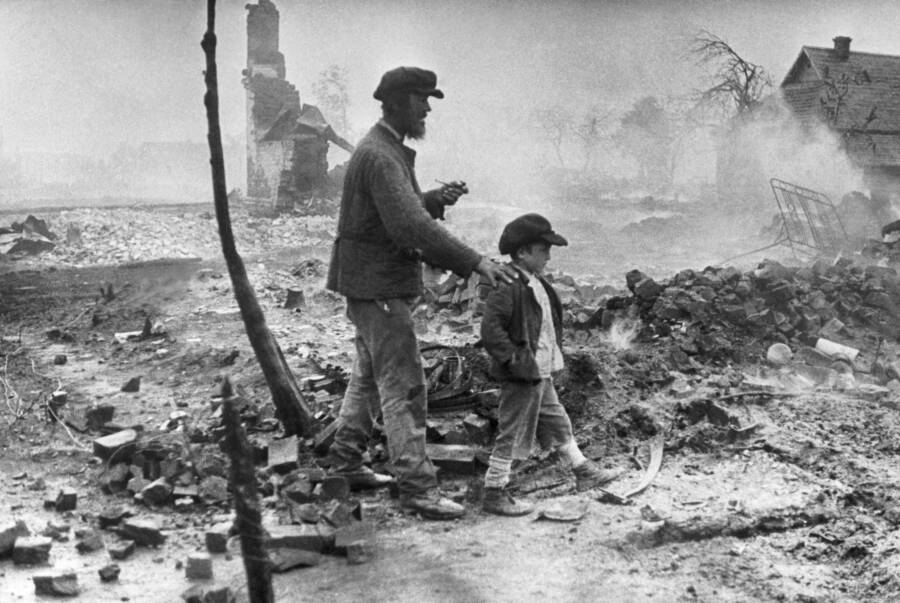 World War 2's Eastern Front From Stalingrad To Berlin In 48 Photos