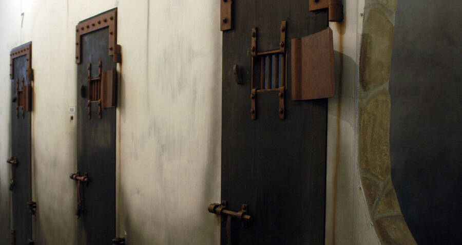 Hanoi Hilton: North Vietnam's Torture Chamber For American POWs