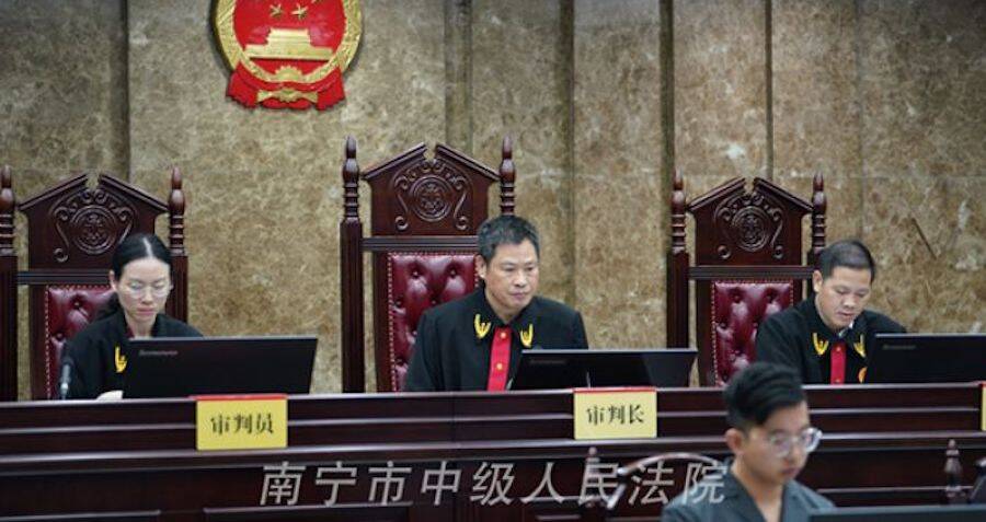 Five Hesitant Hitmen Imprisoned For A Failed, Repeatedly Outsourced Job