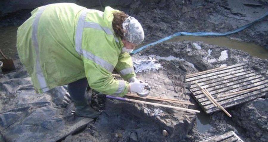 Archaeologists Find 1,700-Year-Old Ancient Roman Eggs In England