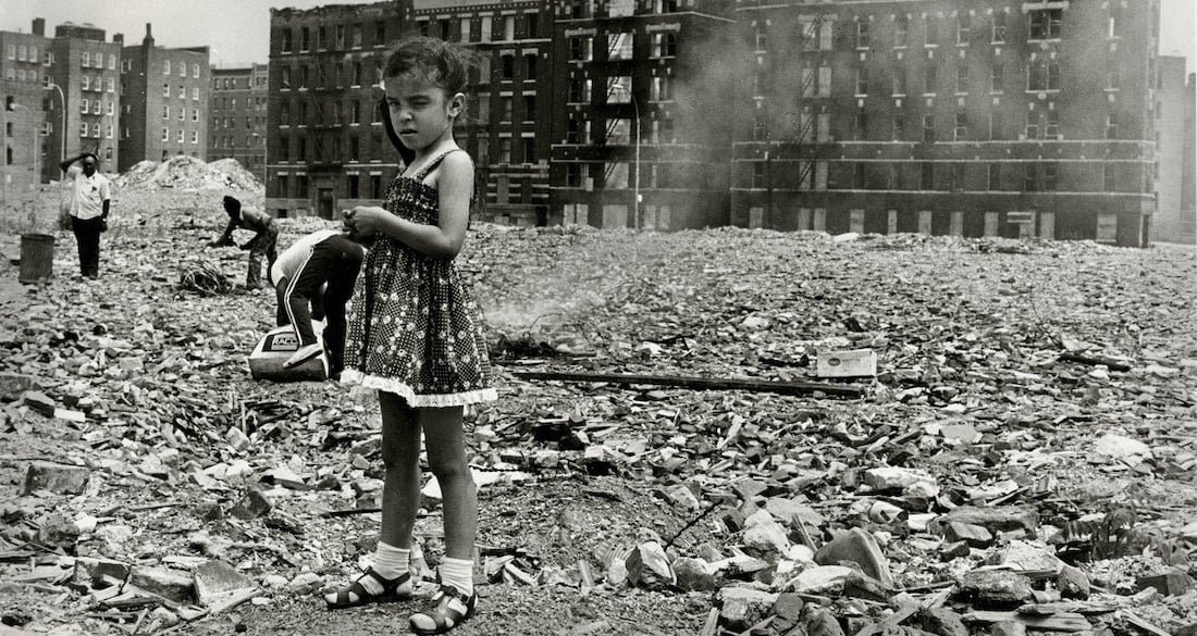 28 Unbelievable 1970s Photos From When The Bronx Was Burning