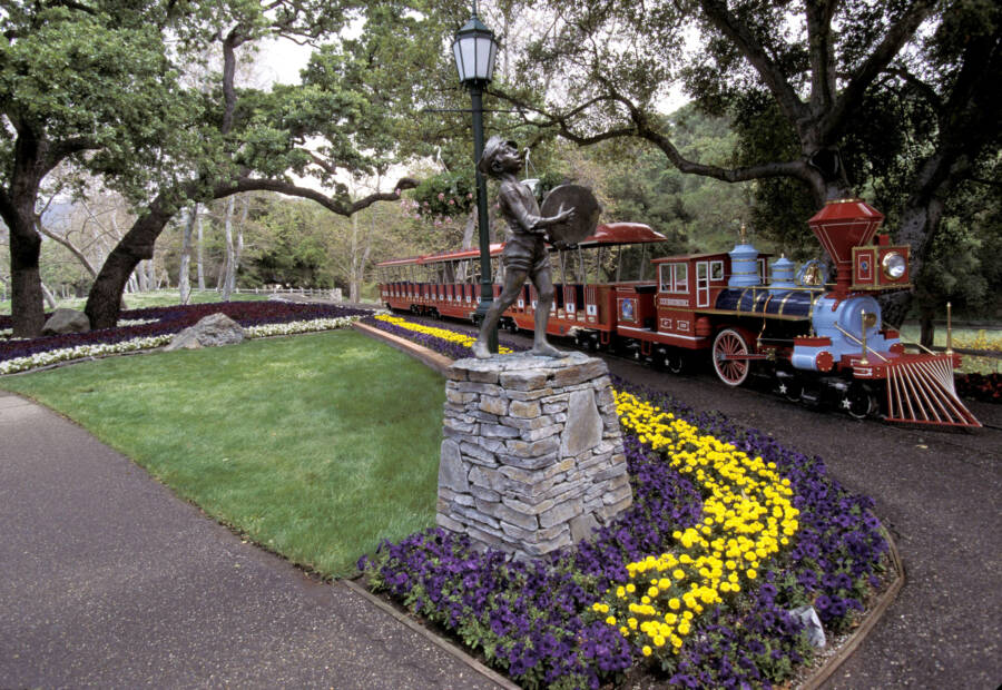 Inside Neverland Ranch, The Alleged Site Of Michael Jackson's Worst Crimes