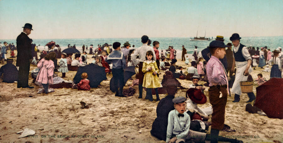 55 Photochrom Images That Bring The Past To Life In Color