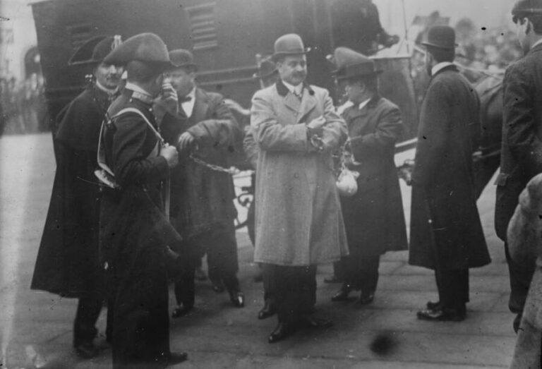 How The Mafia-Camorra War Created New York's Underworld