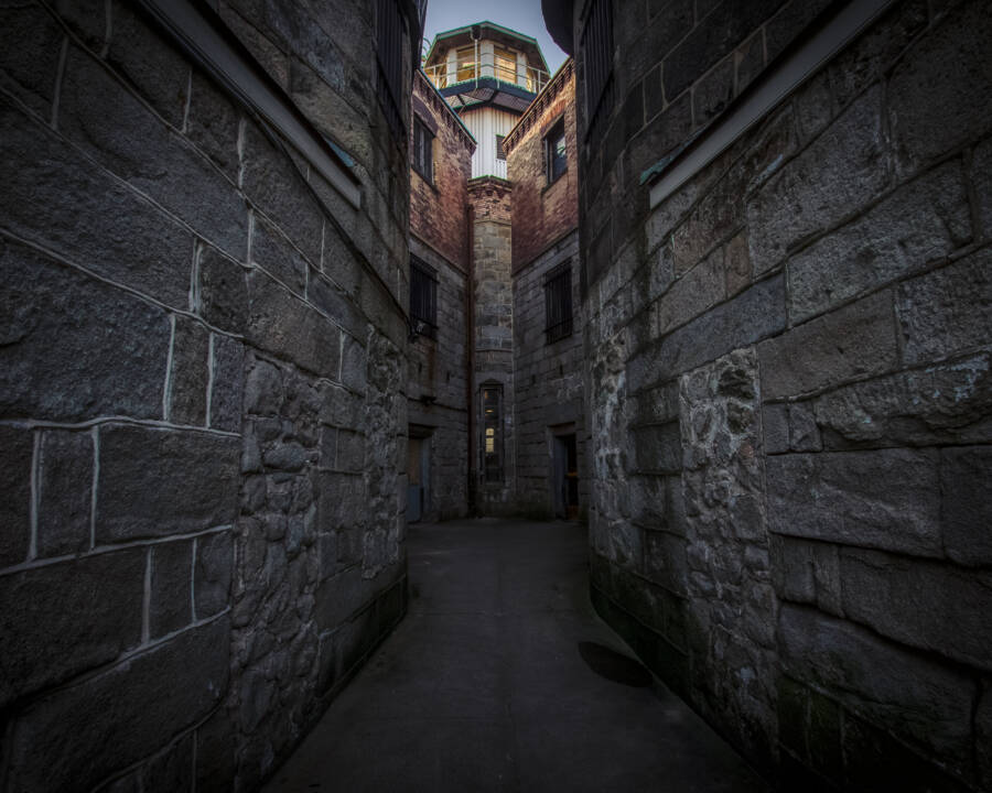 44 Photos Of Philadelphia's Historic Eastern State Penitentiary
