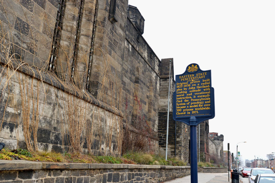 44 Photos Of Philadelphia's Historic Eastern State Penitentiary