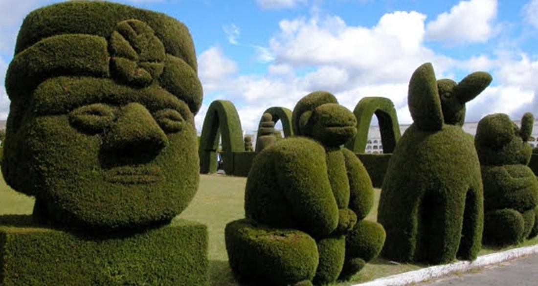 23 Images Of Ecuador's Remarkable Tulcán Cemetery