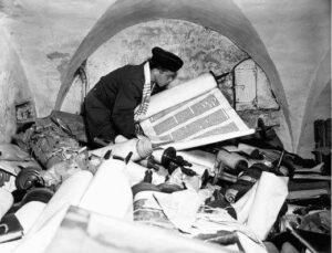 The True Story Of The Monuments Men Who Rescued Europe's Art