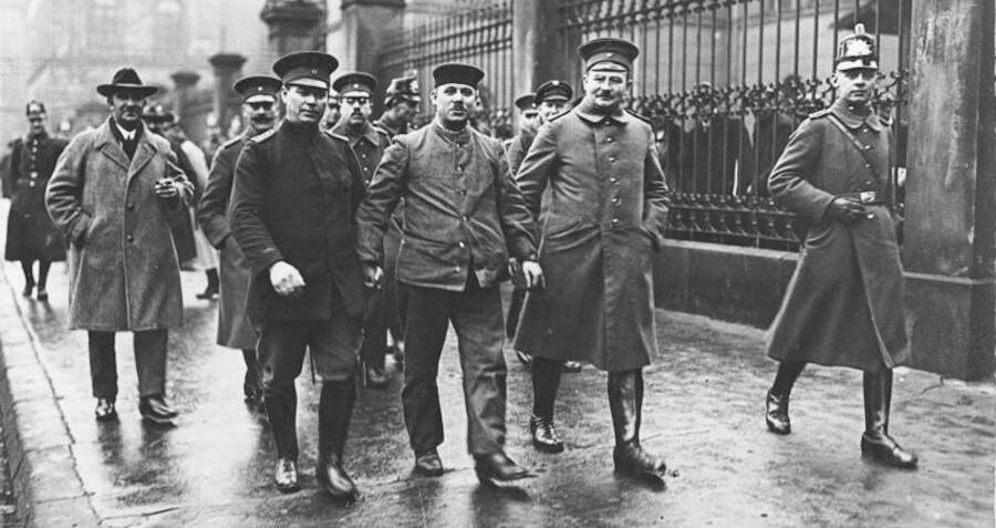 Morgan Dunn - All That's Interesting