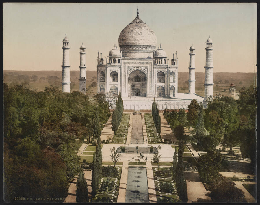 77 Of The First Color Photos Offer A Vibrant Look At History